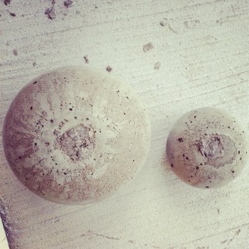 Industrial Concrete Ball // DIY